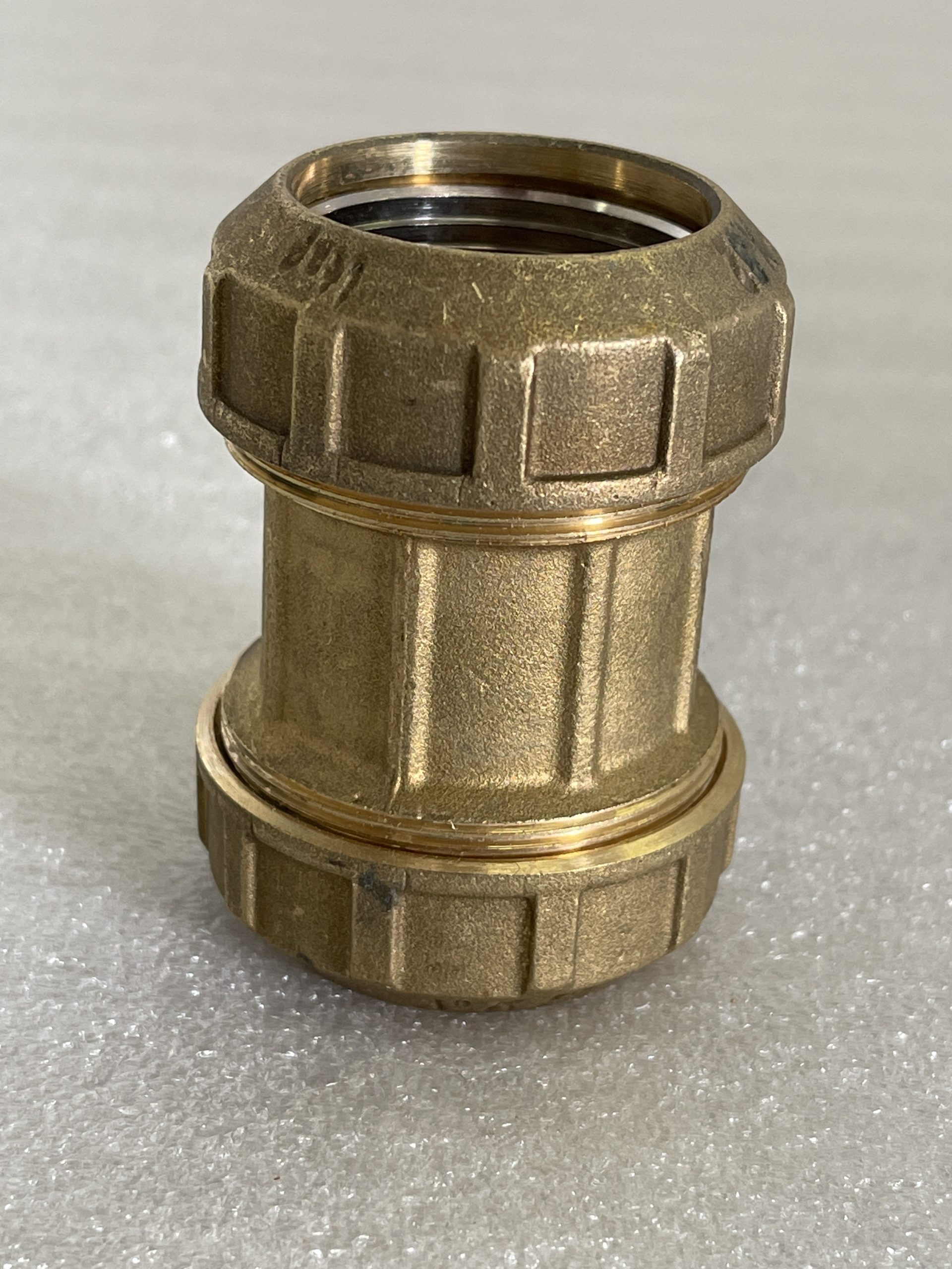 SPOJNICA MESINGANA 5/4” PEHD - QVANTUM